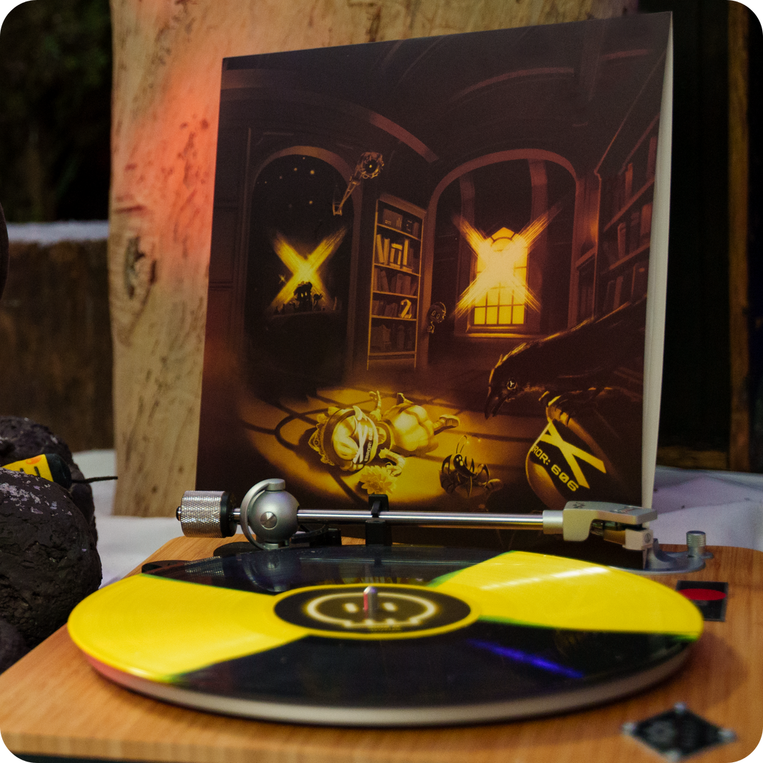 Disco de vinilo n.º 2 de Murder Drones – Glitch Productions Store